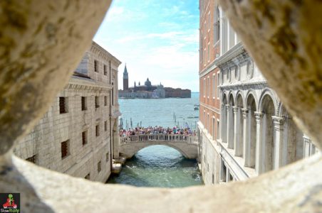 8 Venetian bridges with the most unusual names