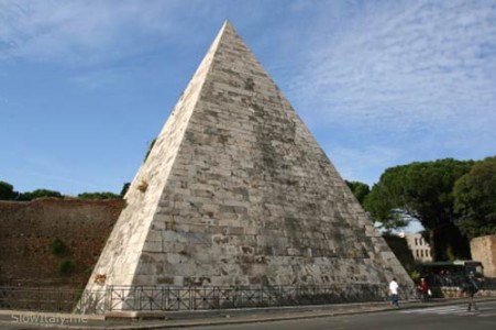 Between the Tiber, the Nile and the Land of the rising sun: Japanese ...