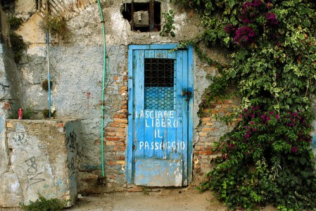 20 amazing and otherworldly doors in Italy